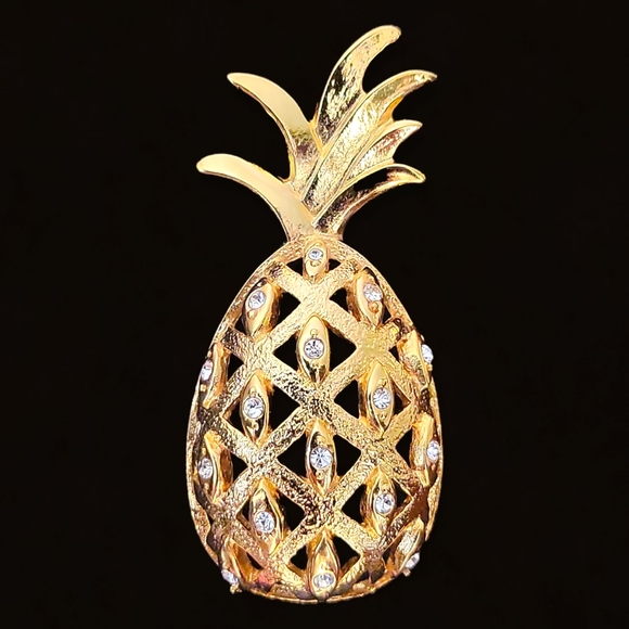 Vintage Signed Butler | Jewelry | Vintage Pineapple Brooch Pin | Poshmark
